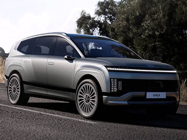 Experiencing the 2026 Hyundai Ioniq 9 - Kelley Blue Book